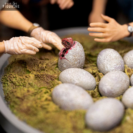 Dino Hatching figure, Art Scale - Jurassic Park - Iron Studios