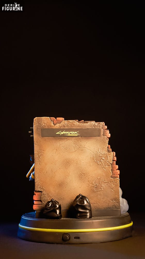 Lucy & David Runaway figure - Cyberpunk: Edgerunners - Neamedia Icons