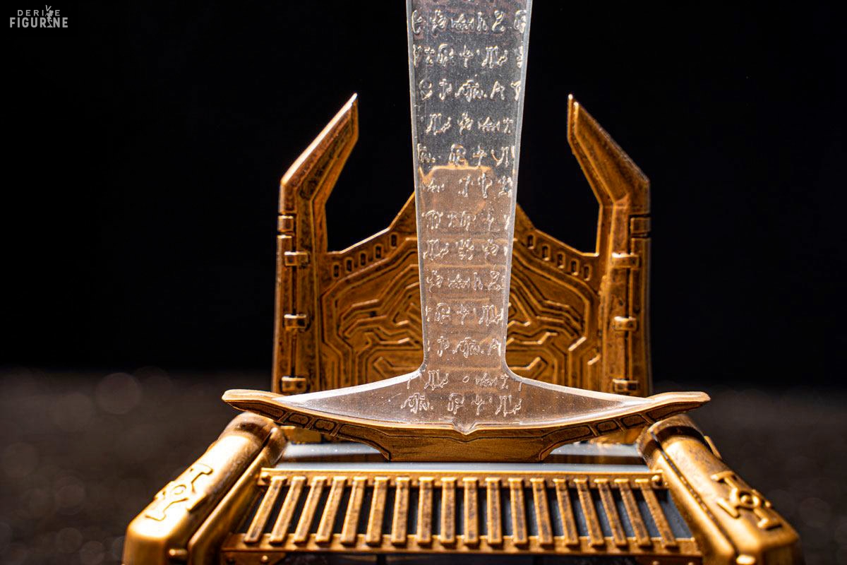 Crucible Blade Collection replica - Doom Eternal - Bethesda